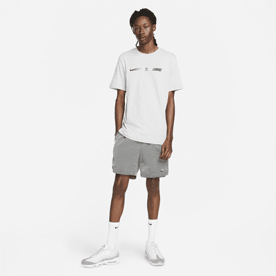 Nike Sportswear Standard Issue Men's T-Shirt. Nike NL