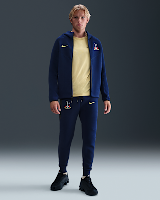 Tottenham Hotspur Tech Men's Nike Total 90 Football Fleece Joggers. Nike NL