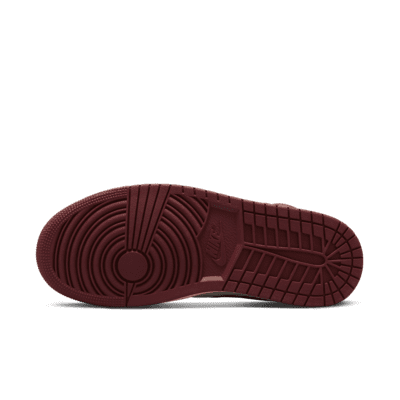 Air Jordan 1 Mid SE Women's Shoes. Nike SG