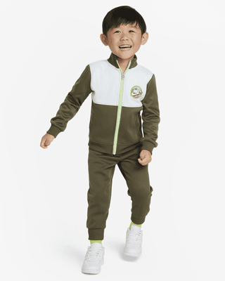 Nike Sportswear Snow Day Graphic Set Toddler Dri-FIT Tracksuit. Nike.com