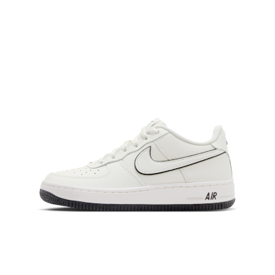 Chaussure Nike Air Force 1 pour ado. Nike CA
