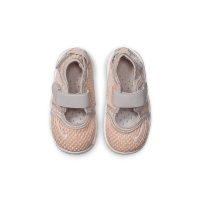 Nike Rift 2 嬰幼兒鞋款。Nike TW
