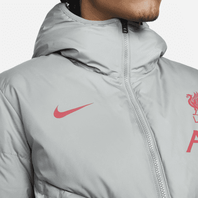Liverpool F.C. Strike Men's Nike Storm-FIT Down Football Jacket. Nike NL