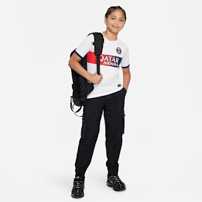 Paris Saint-Germain 2023/24 Stadium Away Older Kids' Nike Dri-FIT Football Shirt. Nike AT