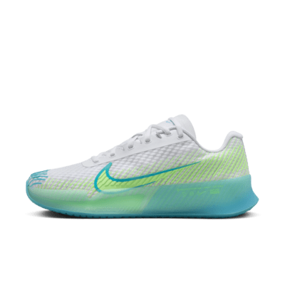 Tennissko för hårt underlag NikeCourt Air Zoom Vapor 11 för kvinnor ...
