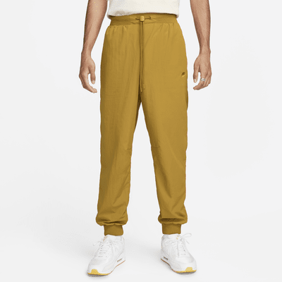 Nike Sportswear Repel Tech Pack Men's Woven Trousers. Nike NL