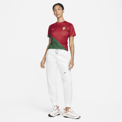 Portugal 2022/23 Stadium Home Women's Nike Dri-FIT Football Shirt. Nike IL