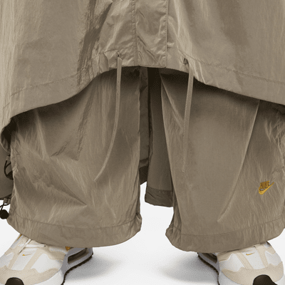 Nike Sportswear Tech Pack Women's Oversized Water-Repellent Jacket. Nike DK