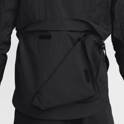 Nike APS Men's UV Repel Lightweight Versatile Jacket. Nike SG