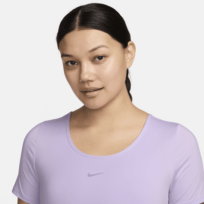 Nike One Classic Women's Dri-FIT Short-Sleeve Cropped Twist Top. Nike UK