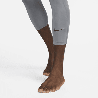 Nike Pro Men's Dri-FIT 3/4-Length Fitness Tights. Nike IL