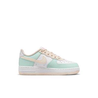 Nike Force 1 Low Younger Kids' Shoes. Nike SG