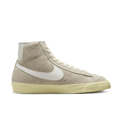 Nike Blazer Mid '77 Vintage Women's Shoe. Nike ID