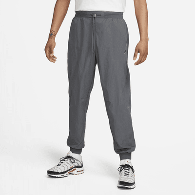 Nike Sportswear Repel Tech Pack geweven herenbroek. Nike NL