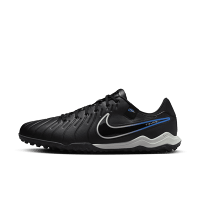 Tacos de fútbol de corte low para pasto sintético (turf) Nike Tiempo ...