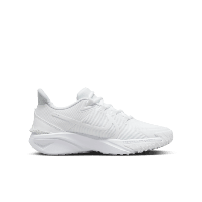Nike Star Runner 4 Older Kids' Road Running Shoes. Nike IE