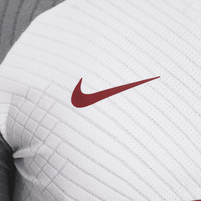 Liverpool F.C. Strike Elite Men's Nike Dri-FIT ADV Football Drill Top ...