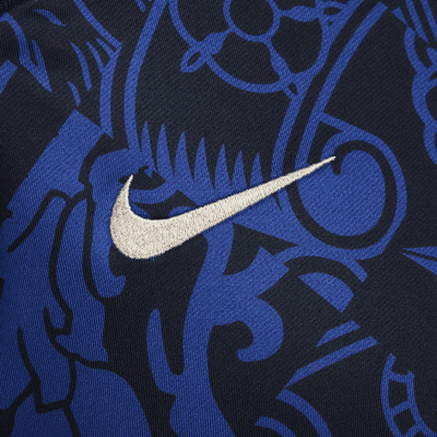 Chelsea F.C. Strike Women's Nike Dri-FIT Football Crew-Neck Drill Top. Nike UK