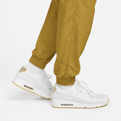 Nike Sportswear Repel Tech Pack Herren-Webhose. Nike DE
