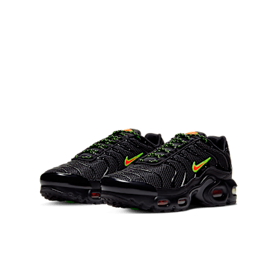 Nike Air Max Plus Older Kids' Shoe. Nike NL