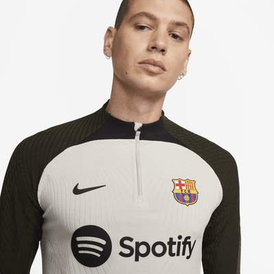F.C. Barcelona Strike Elite Men's Nike Dri-FIT ADV Knit Football Drill Top. Nike LU