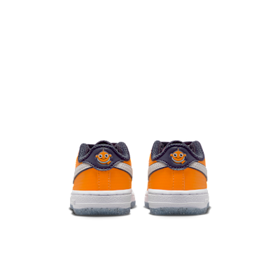 Chaussure Nike Force 1 Low SE pour bébé et tout-petit. Nike LU