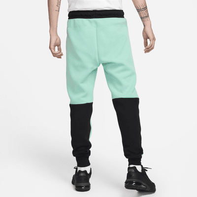 Pantalon de jogging Nike Sportswear Tech Fleece pour homme. Nike LU