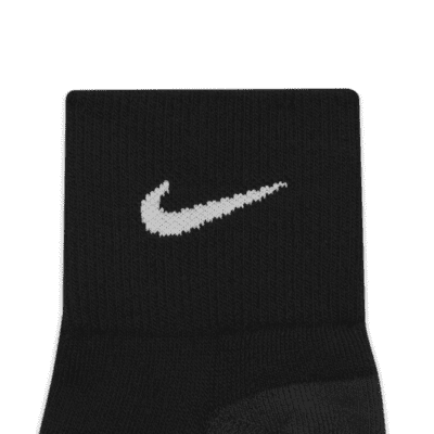 Nike Everyday Max Cushioned Training Ankle Socks (3 Pairs). Nike CZ