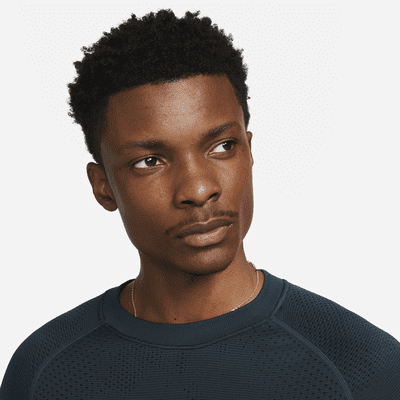 Nike Therma-FIT ADV A.P.S. Men's Fleece Versatile Crew. Nike SI