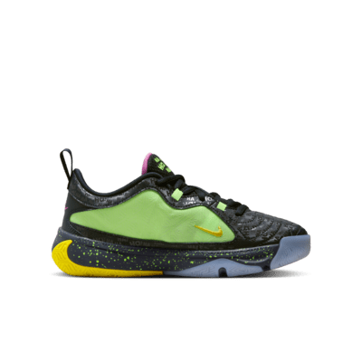 Giannis Freak 5 'Dad Jokes' Older Kids' Basketball Shoes. Nike VN