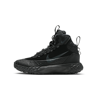 Nike Terrascout Older Kids' Boots with Reflective Design Accents. Nike BG