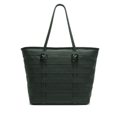 Nike Sportswear RPM Tote (26L). Nike UK