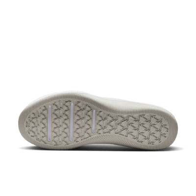 Nike MC Trainer 2 Women's Workout Shoes. Nike SI