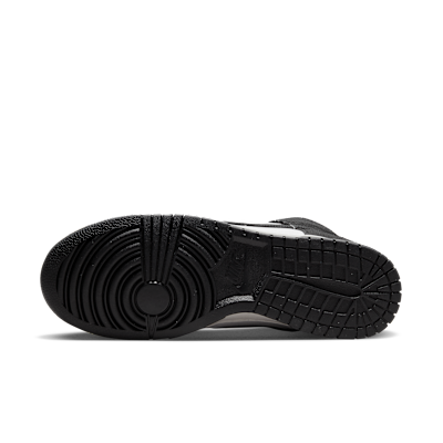 Nike Dunk Mid Men's Shoes. Nike SG