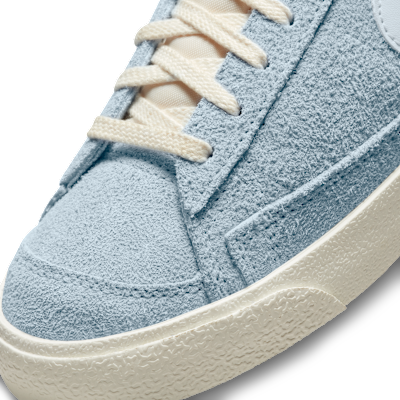 Nike Blazer Mid '77 Vintage Women's Shoe. Nike DK