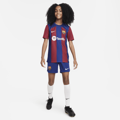F.C. Barcelona 2023/24 Stadium Home Older Kids' Nike Dri-FIT Football Shorts. Nike DK