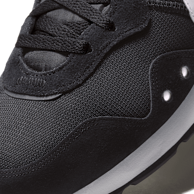 Nike Venture Runner Men's Shoe. Nike DK