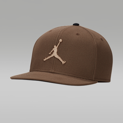 Jordan Pro Jumpman Snapback Hat. Nike IE
