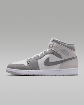 Air Jordan 1 Mid SE Men's Shoes. Nike IE