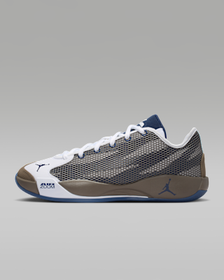 Luka 77 "Luka Lifestyle" PF Basketball Shoes. Nike JP