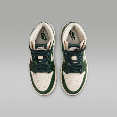 Jordan 1 Retro High OG 'Pro Green' Younger Kids' Shoes. Nike SG
