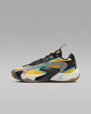 Luka 2 'The Pitch' Older Kids' Shoes. Nike LU