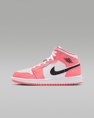 Air Jordan 1 Mid Older Kids' Shoes. Nike CZ
