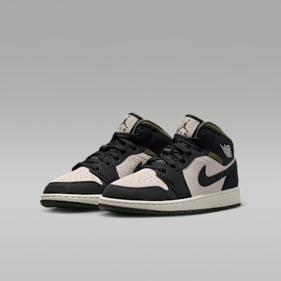Air Jordan 1 Mid Older Kids' Shoes. Nike PH