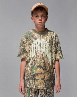 Jordan MVP Older Kids' Distressed Wordmark T-Shirt. Nike FI