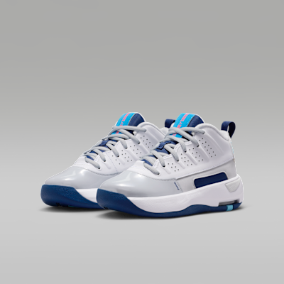 Jordan Max Aura 7 Older Kids' Shoes. Nike IE