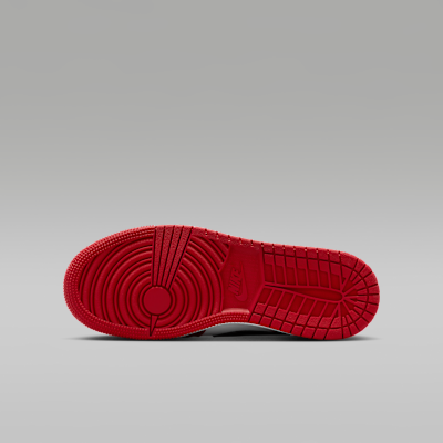 Air Jordan 1 Retro Low "Chicago" Big Kids' Shoes. Nike.com
