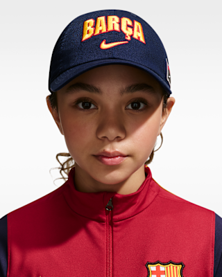 FC Barcelona 2026/27 Nike Club Cap Poly 6P (Jugendliche). Nike LU