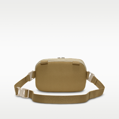 Nike Hayward Patrol Cross-Body Bag (4L). Nike VN