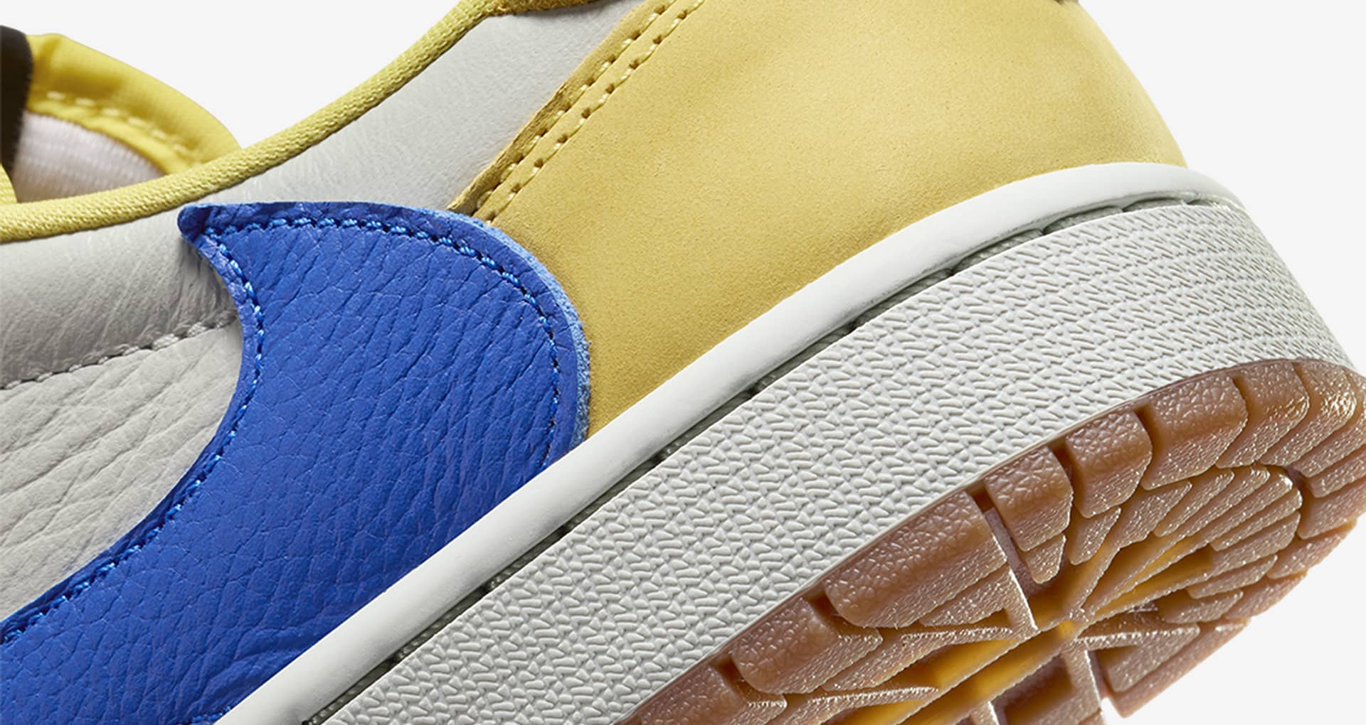 Women's Air Jordan 1 Low OG x Travis Scott 'Canary' (DZ4137-700 ...